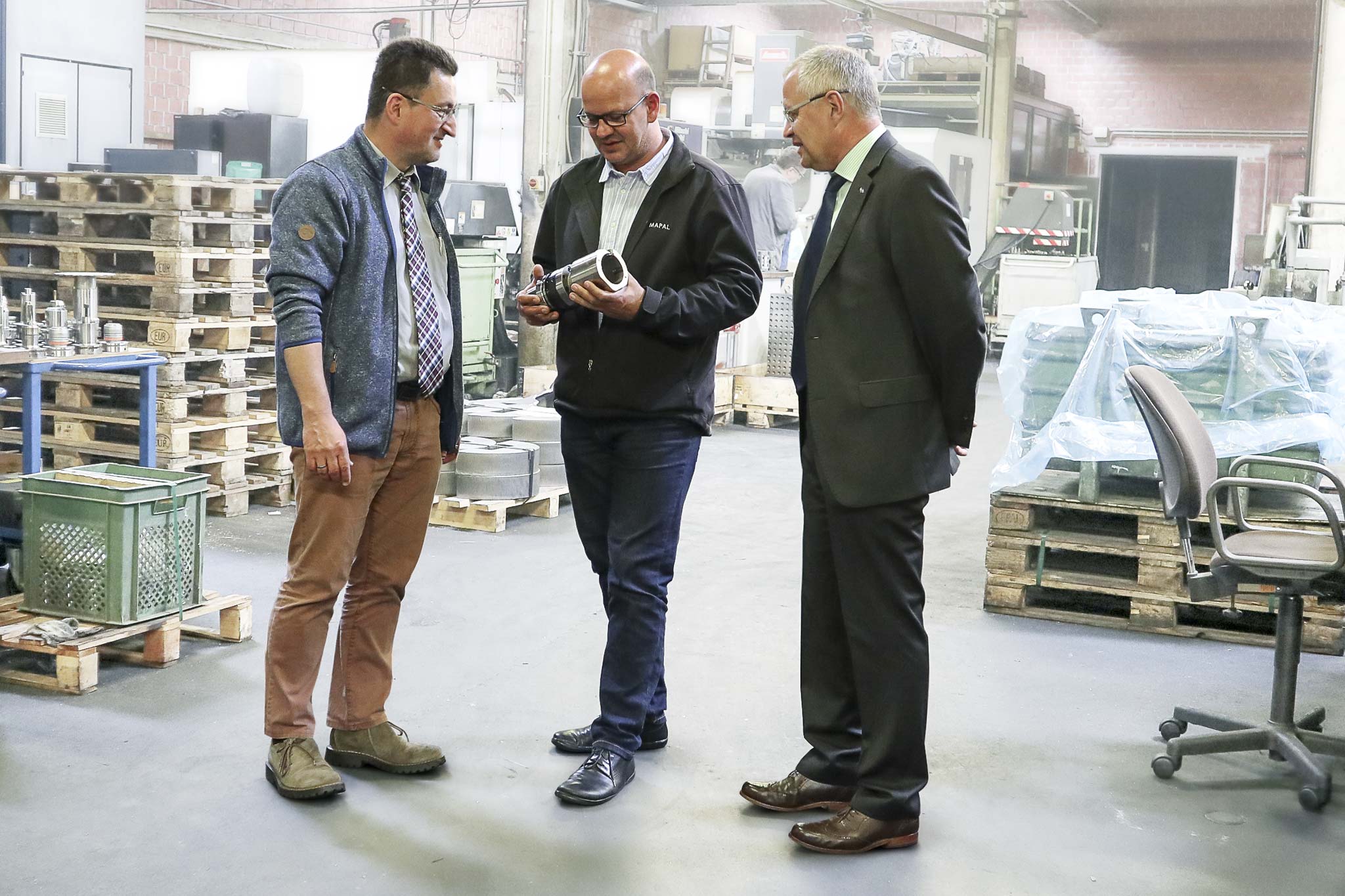 Contract Manufacturer Karl Völlm Relies on External Reamers from MAPAL ...